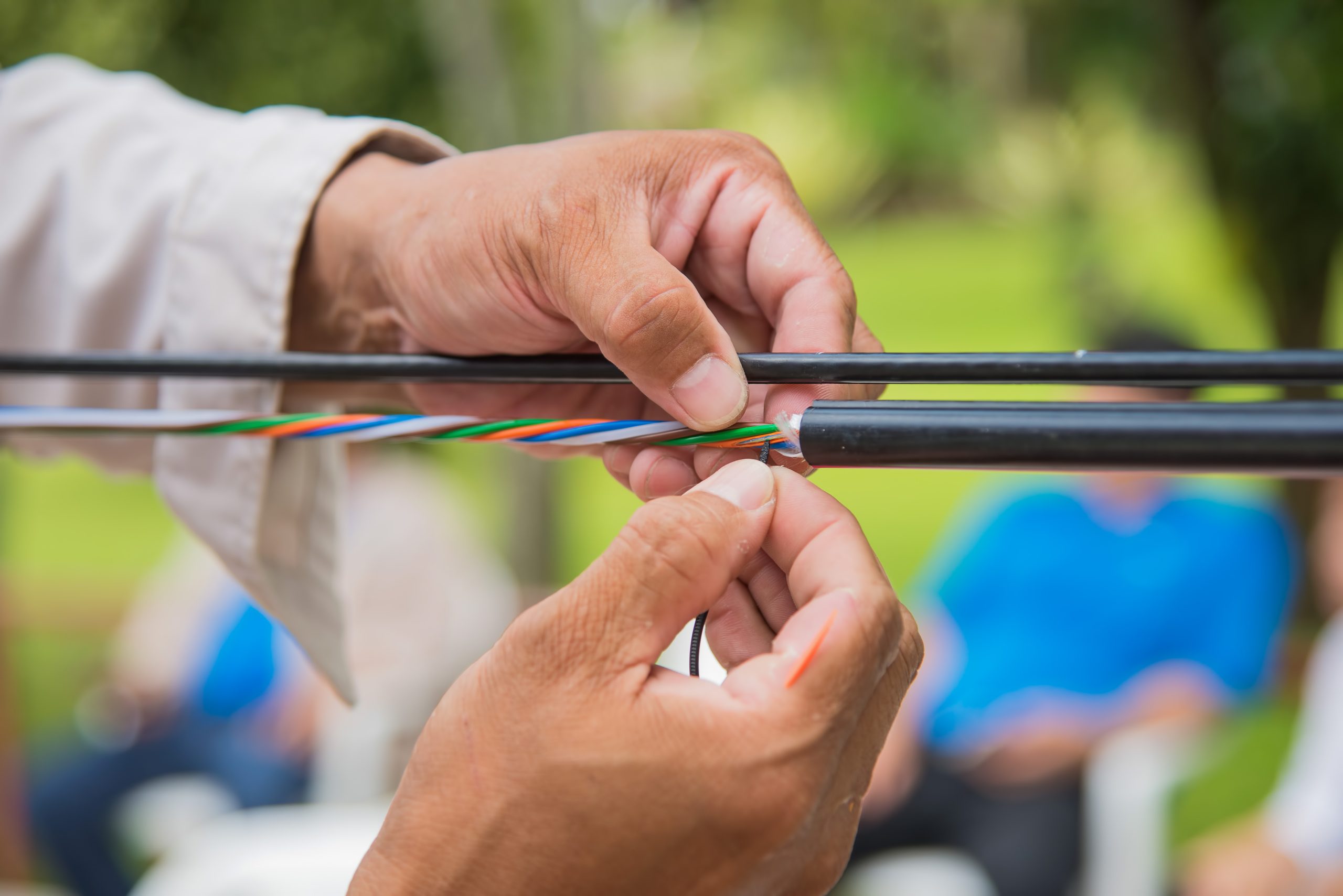 Top 10 Mistakes to Avoid When Tracing Cables | malcots